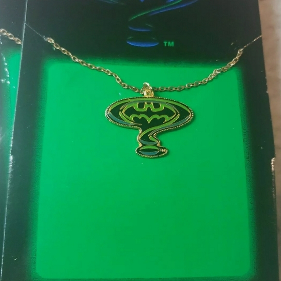 DC Comics | Jewelry | Batman Forever Riddler Logo Vintage Necklace 995 ...